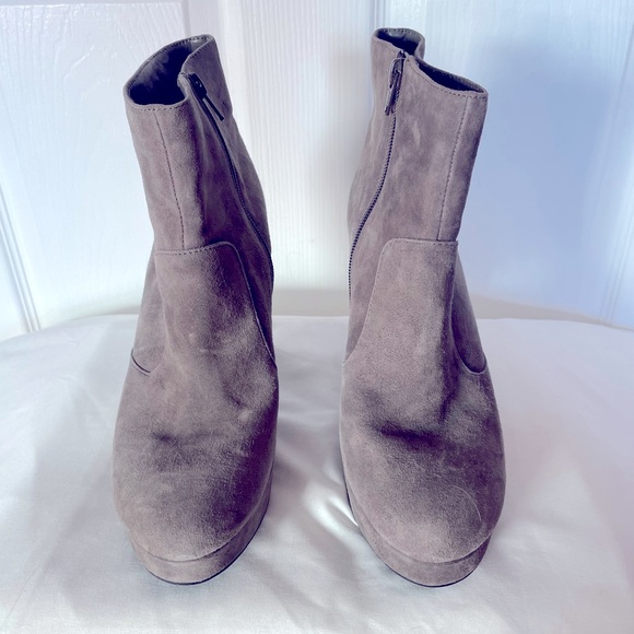 Gianni Bini | Shoes | Light Gray Booties | Poshmark